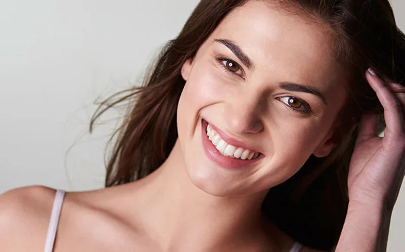 The Skin Craze: Collagen Supplements vs. Topicals Treatments – VERSUS™